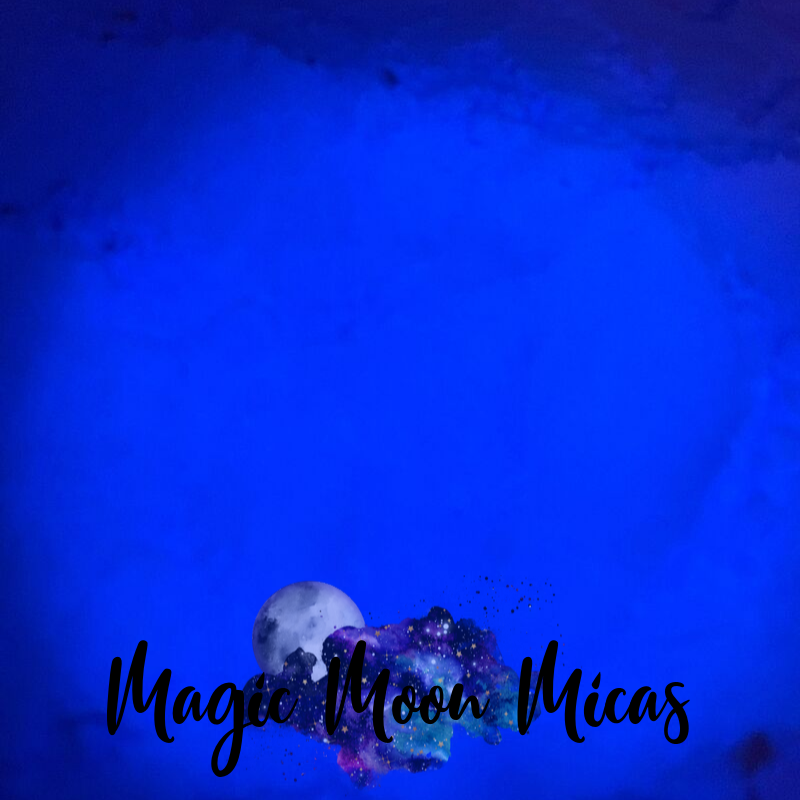 Wolfsbane : Moon Glow – Magic Moon Micas